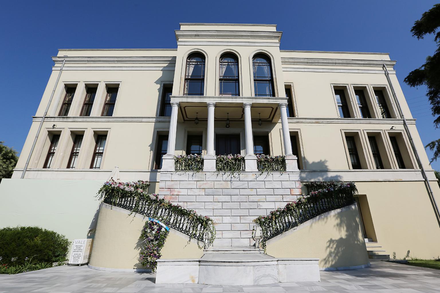 Adile Sultan Sarayı – Tarihi İstanbul